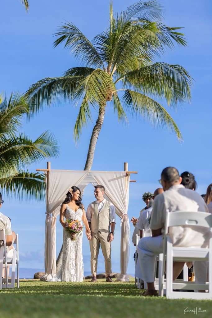 The Perfect Reflection - Michelle & Russell's Maui Venue Wedding