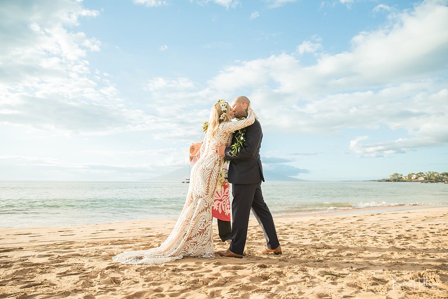 Simply Stunning - Stephanie & Michael's Maluaka Beach Wedding