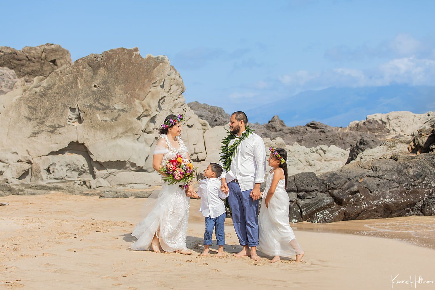 I'll Always Choose You - Maria & Oscar's Maui Elopement
