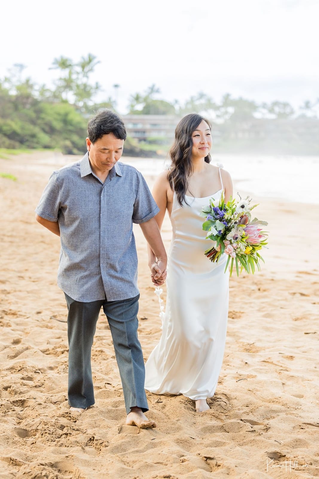 Surrounded By Nature - Matthew & Victoria's Maui Elopement