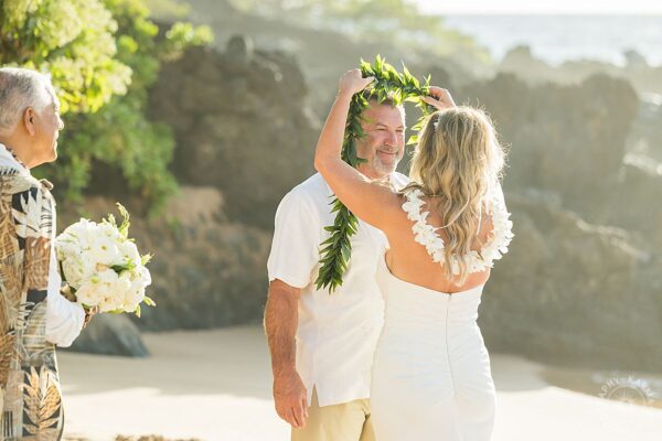 Effortless Beach Elegance - Danielle & Troy's Maui Elopement
