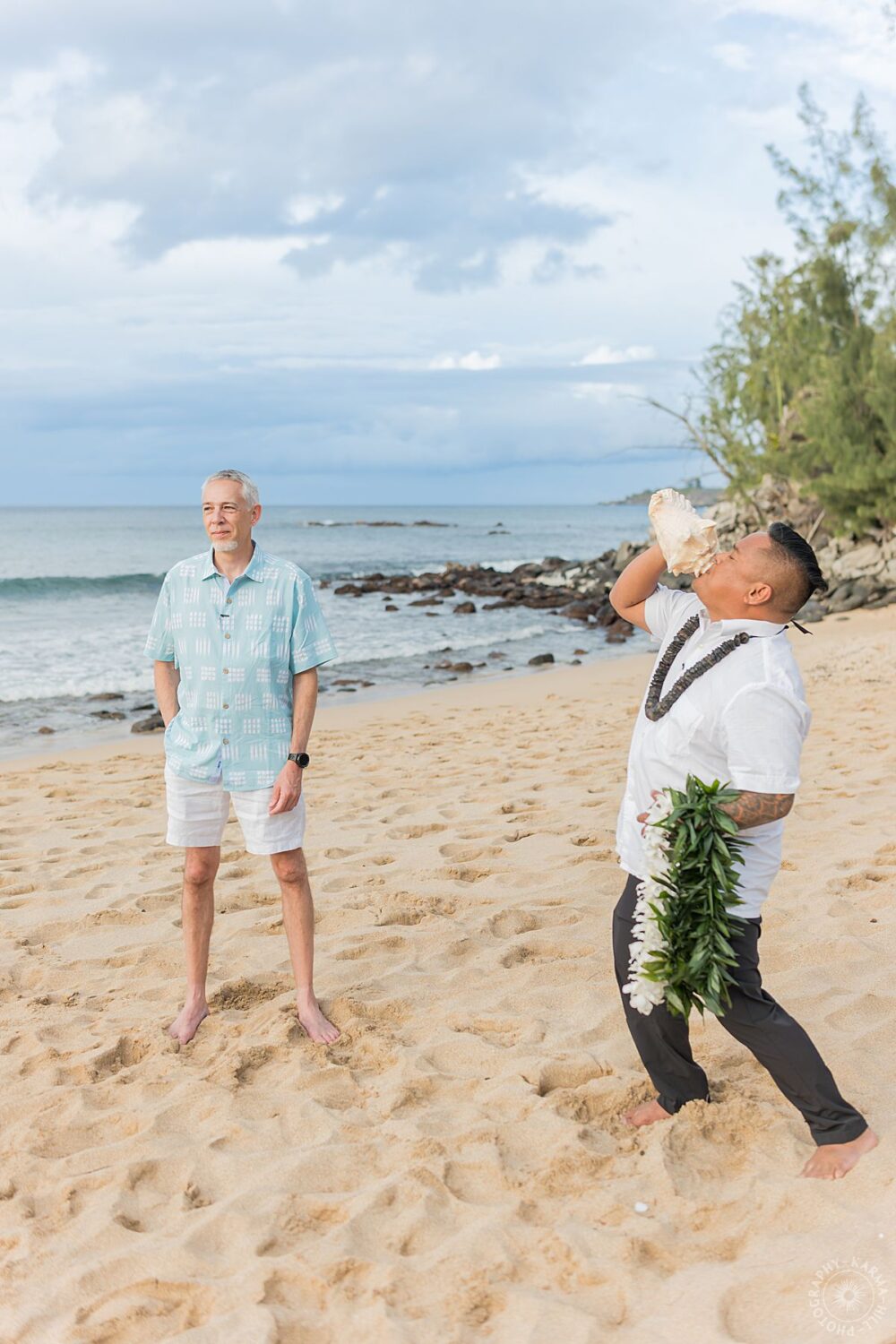 Simple & Sweet - Blake & Brandi's Maui Elopement